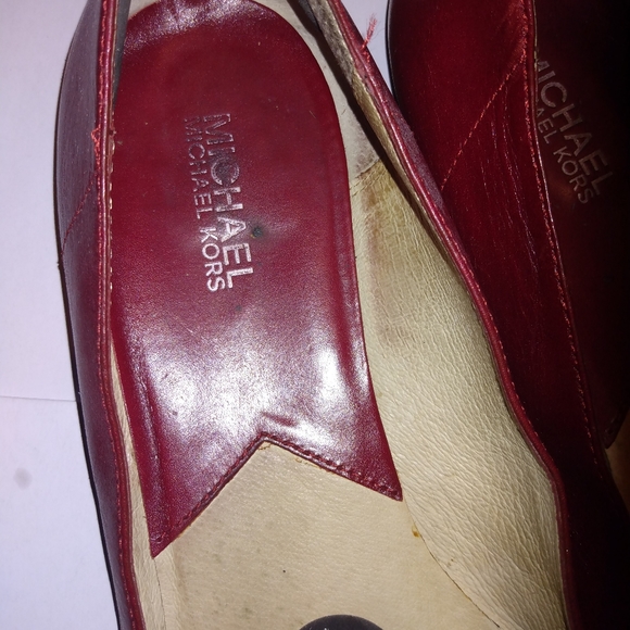 Michael Kors | Shoes | Michael Kors Maroon 1m Laced Toe Flatspeeled ...